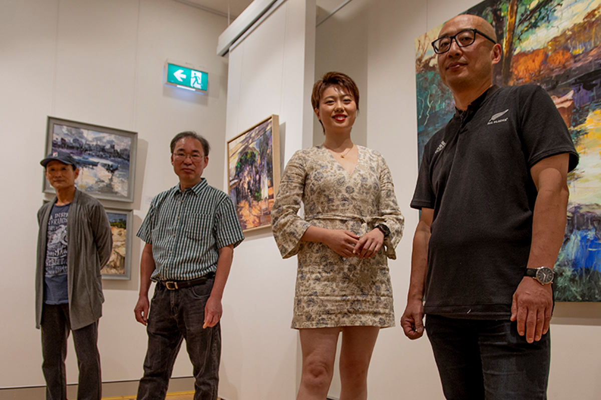 Two cultures merging in art - Australia & Asia Pacific News